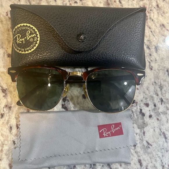Ray-Ban | Accessories | Ray Ban 521 Polarized Sunglasses | Poshmark